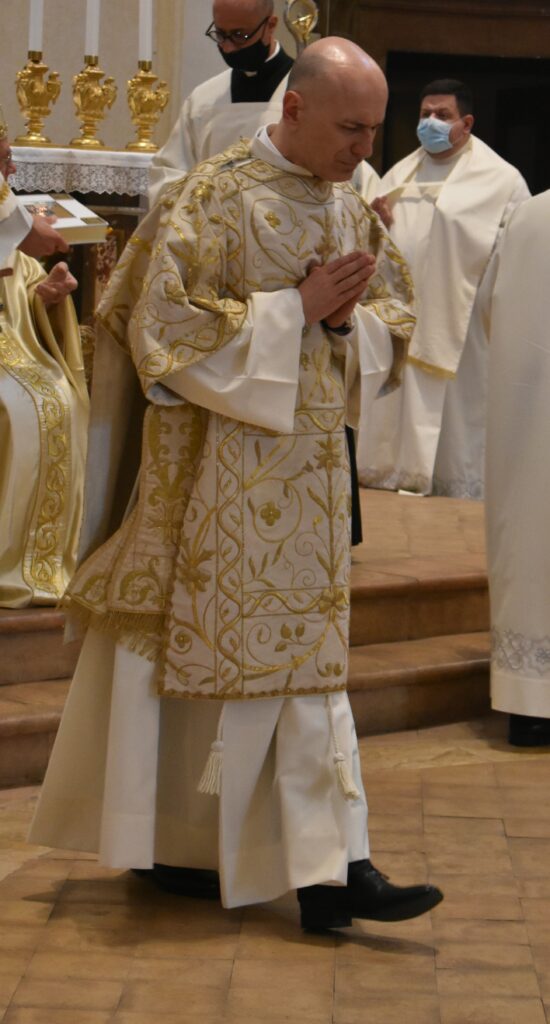 Il SI luca lucchini è stato ordinato diacono permanente – Servi Inutili